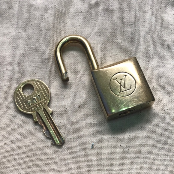 Louis Vuitton | Accessories | 27 Lv Louis Vuitton Halo 20 Series Lock ...